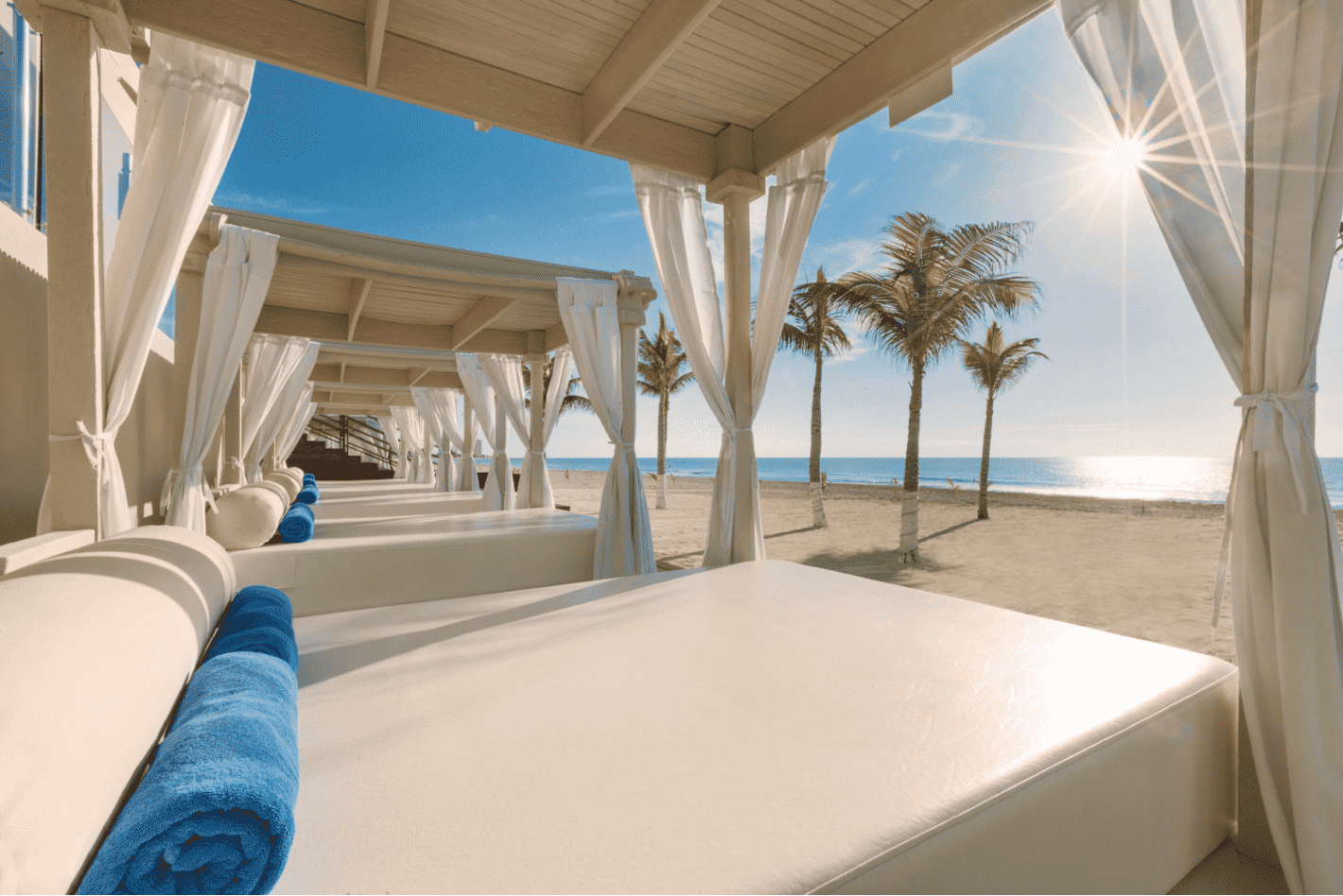 Wyndham Alltra | Wyndham Hotels & Resorts