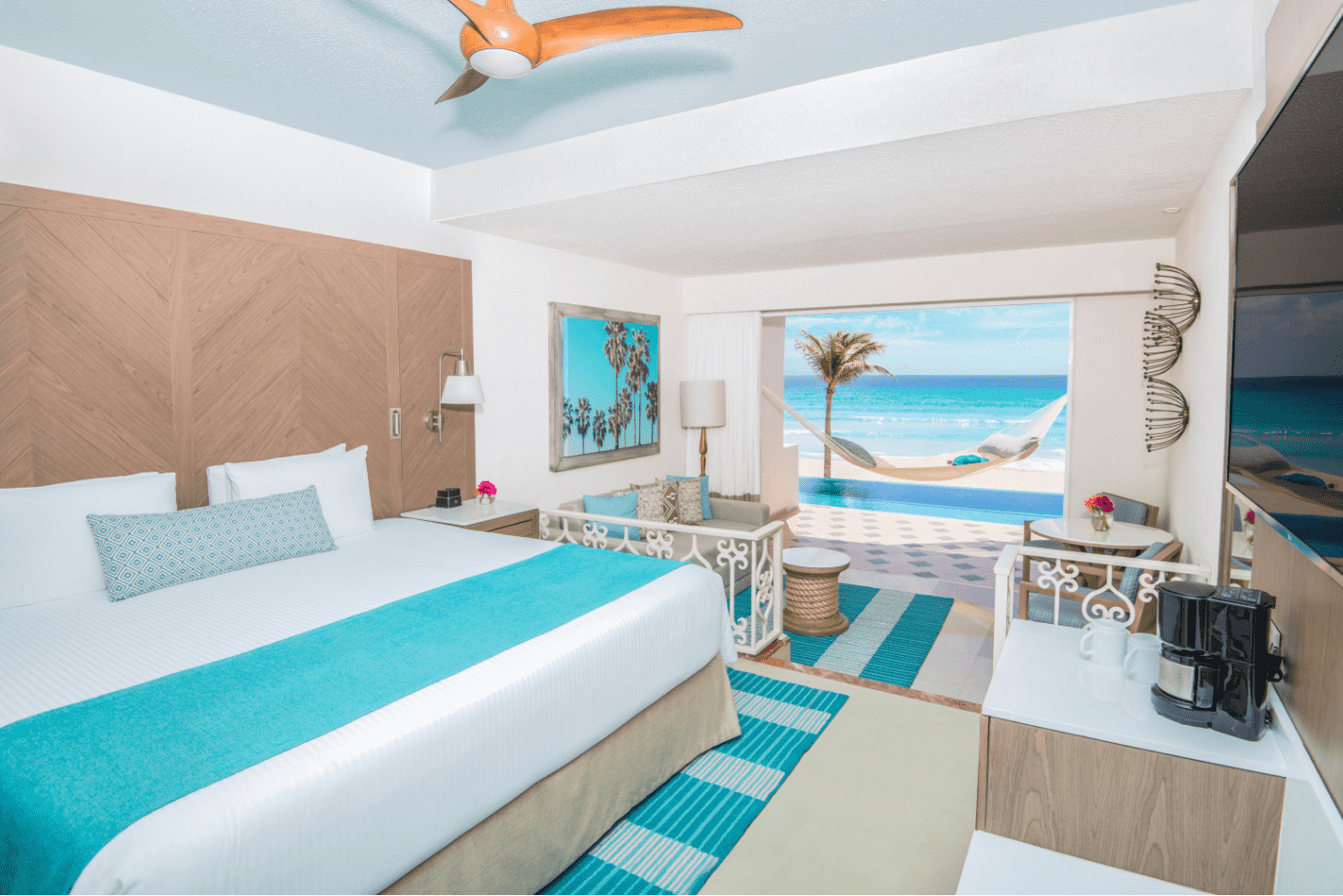 Wyndham Alltra | Wyndham Hotels & Resorts